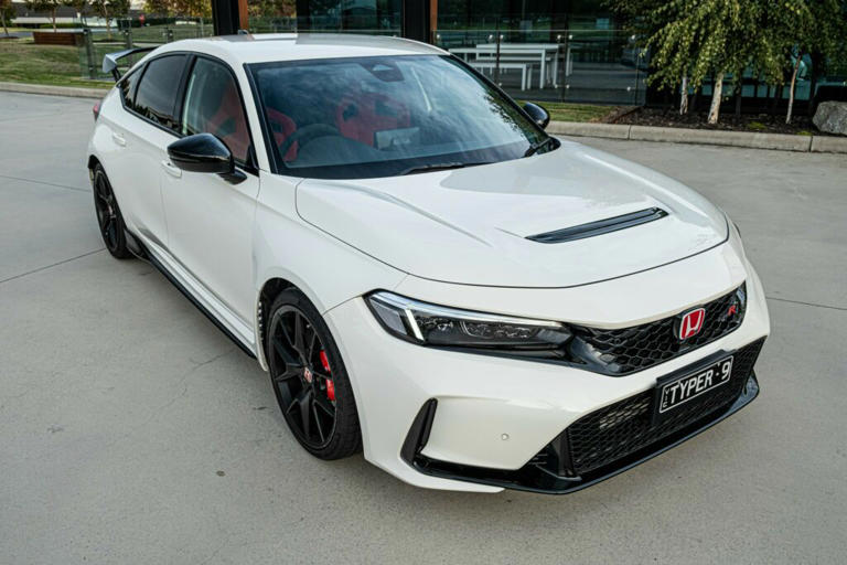 The Honda Civic Type R Nails Everything Except The One Thing It Shouldn ...