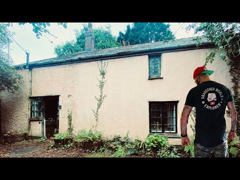 He Died in His Bed at this Abandoned House- his presence was following us!