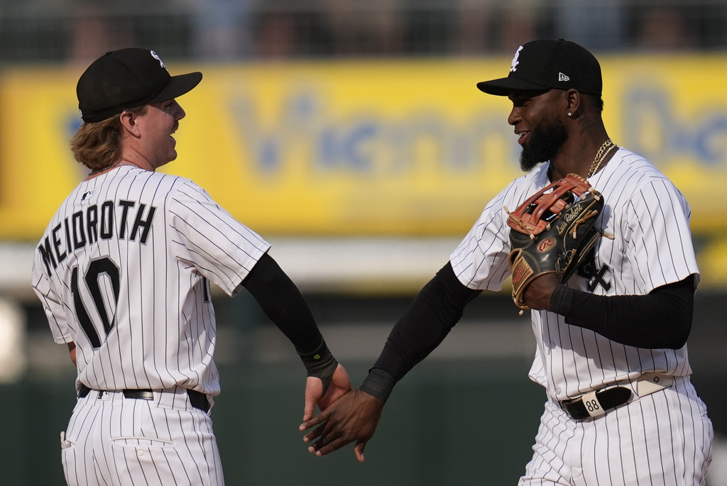 Elko hits 2-run HR, Houser pitches 6 strong innings as White Sox beat ...