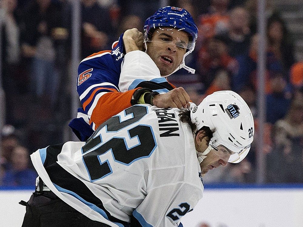 Top Oilers d-man struggling against Panthers (again). Any solutions?