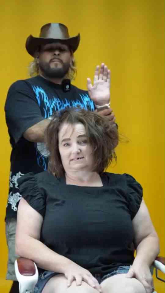 From ordinary to stunning: watch the transformation unfold.