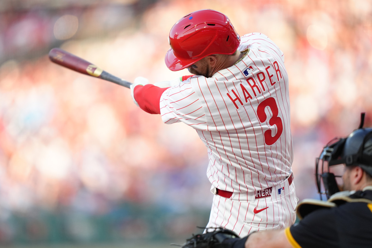 Phillies' Bryce Harper 'Can't Really Function' With Current Wrist Injury