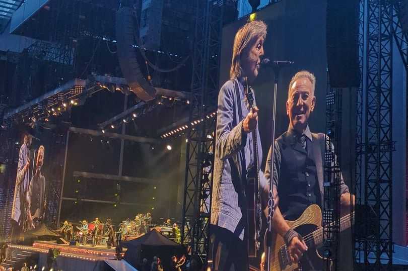 Bruce Springsteen joined on stage by Sir Paul McCartney in stunning ...