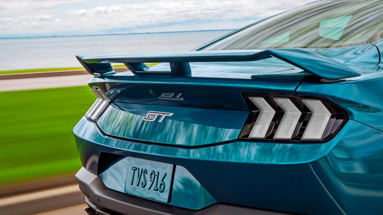 Ford Brings Back an Awesome 1970s-Themed Mustang