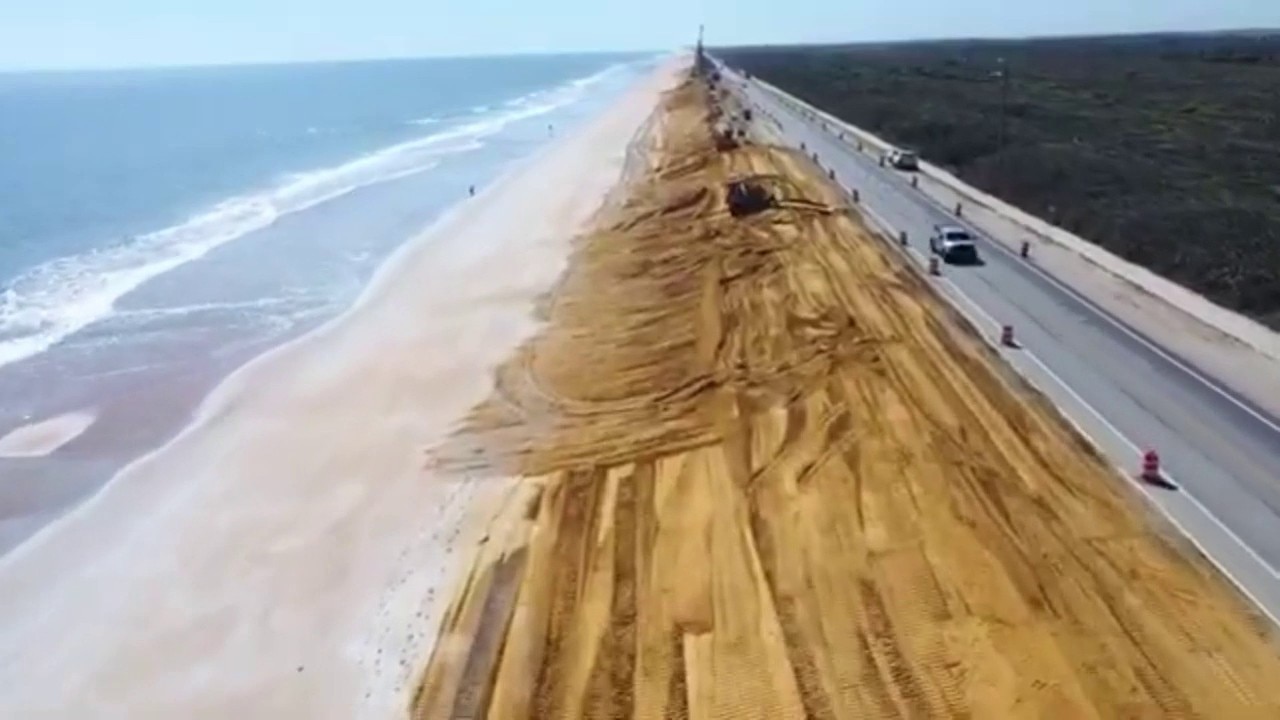 VIDEO: Florida seawall construction project nears completion