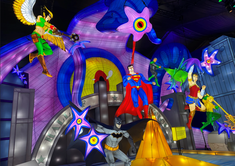 New DC Superhero Lantern Experience Lights Up Gaylord Texan This Summer