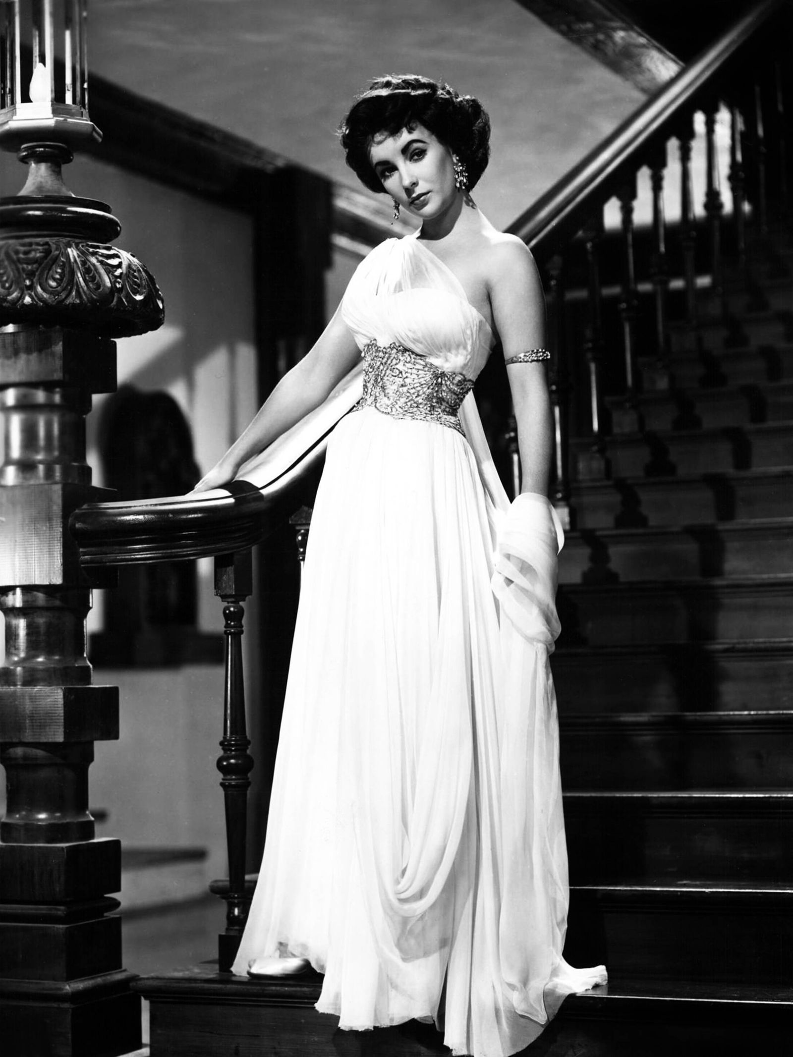 Del negro de Audrey al naranja de Marilyn: los mejores vestidos de la ...