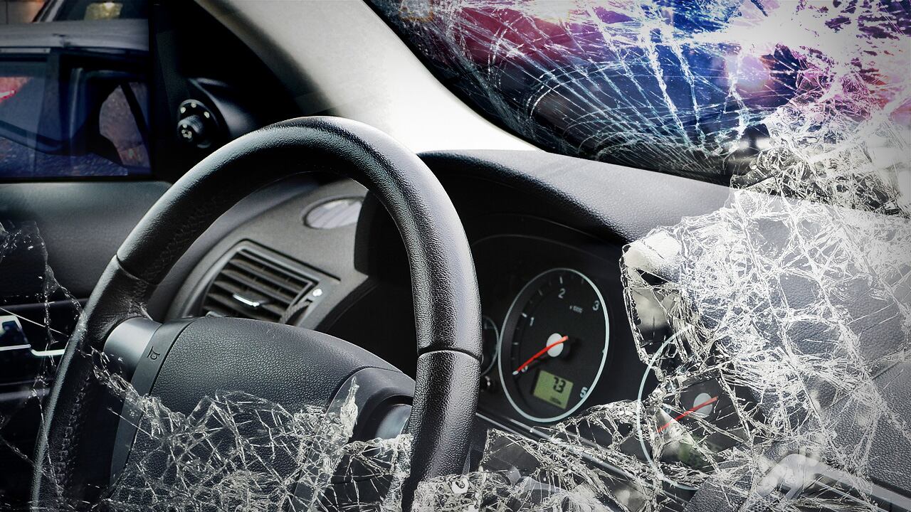 Man killed, 2 children injured in early morning crash in Butler County