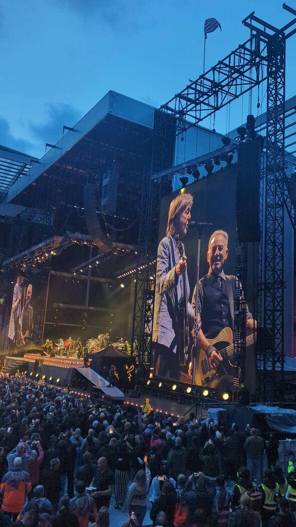 Bruce Springsteen sends fans crazy as he brings out Paul McCartney at ...