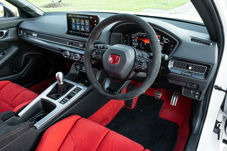 The Honda Civic Type R Nails Everything Except The One Thing It Shouldn ...