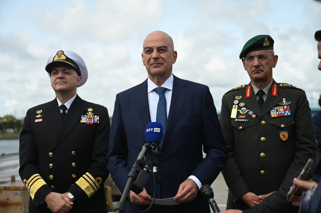 Δένδιας: Οι στρατεύσιμοι θα γνωρίζουν να χειρίζονται συστήματα drone ...