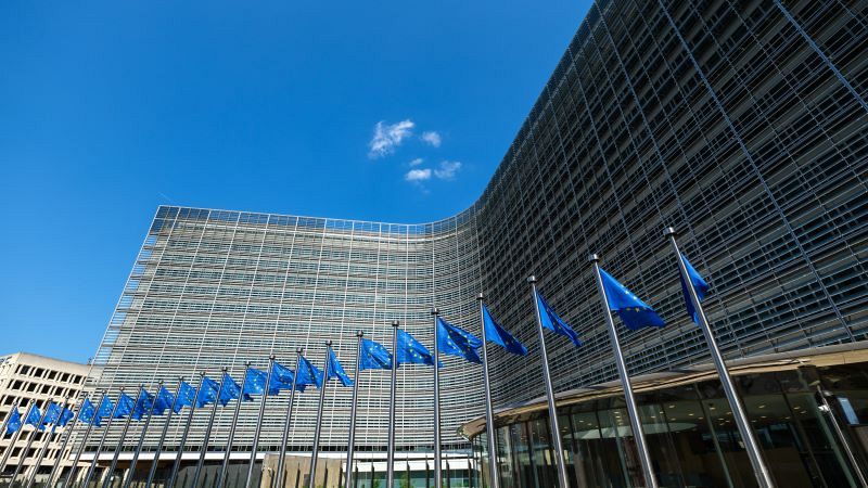 Στην αντεπίθεση η Κομισιόν μετά τις καταγγελίες για «μυστική ...