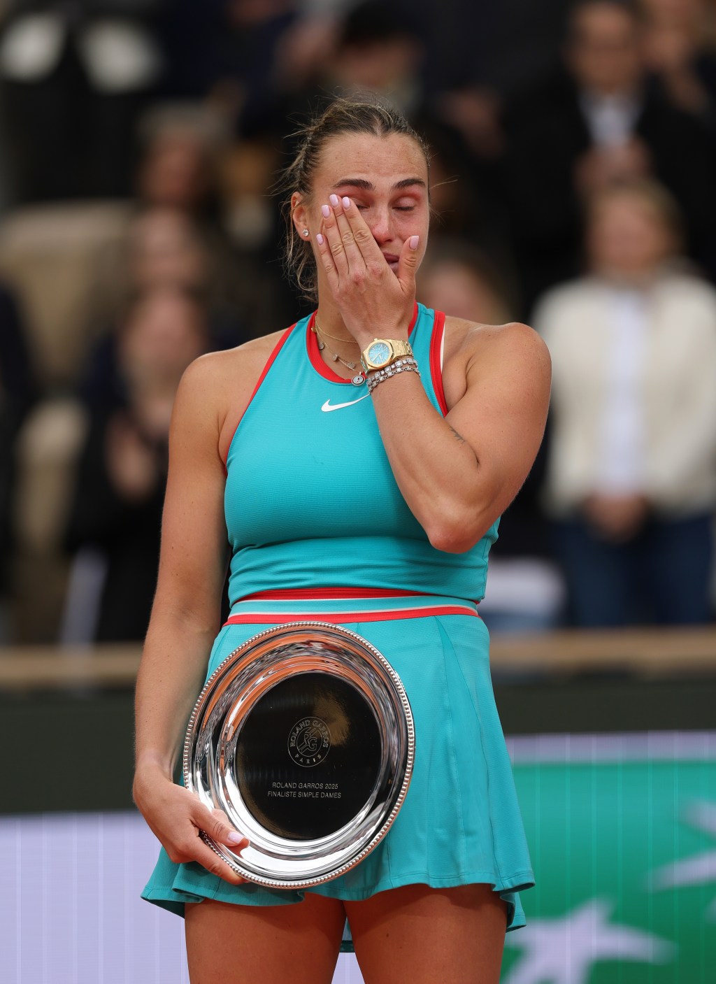 Teary Aryna Sabalenka bluntly apologizes for ‘terrible’ performance in ...