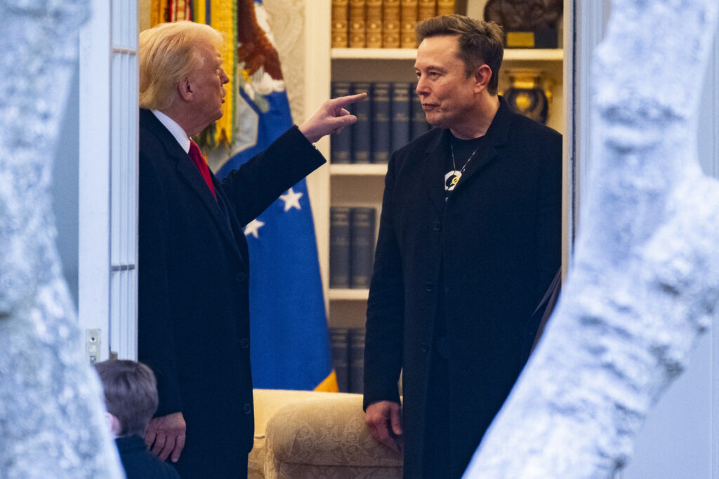Elon Musk’s Grok noemt Trump “de meest beruchte crimineel” in Washington
