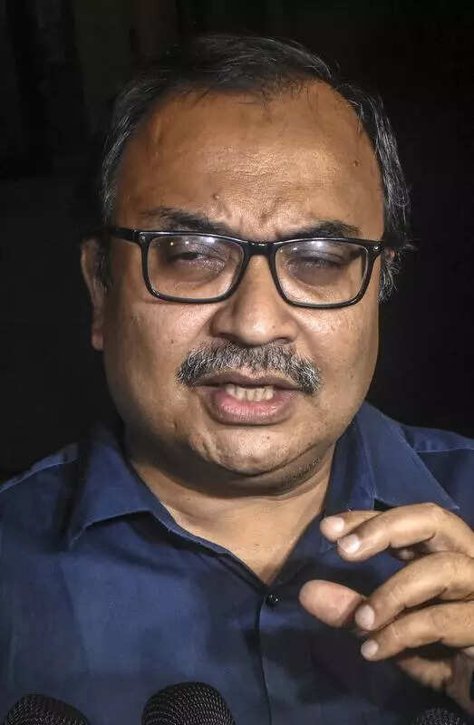 Contempt case: Kunal to appear before Cal HC