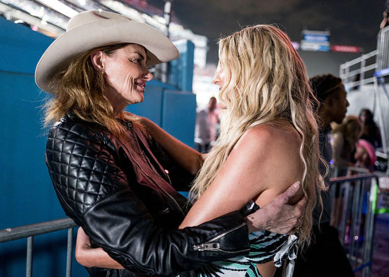 See Photos from Faith Hill's Rare Appearance at CMA Fest