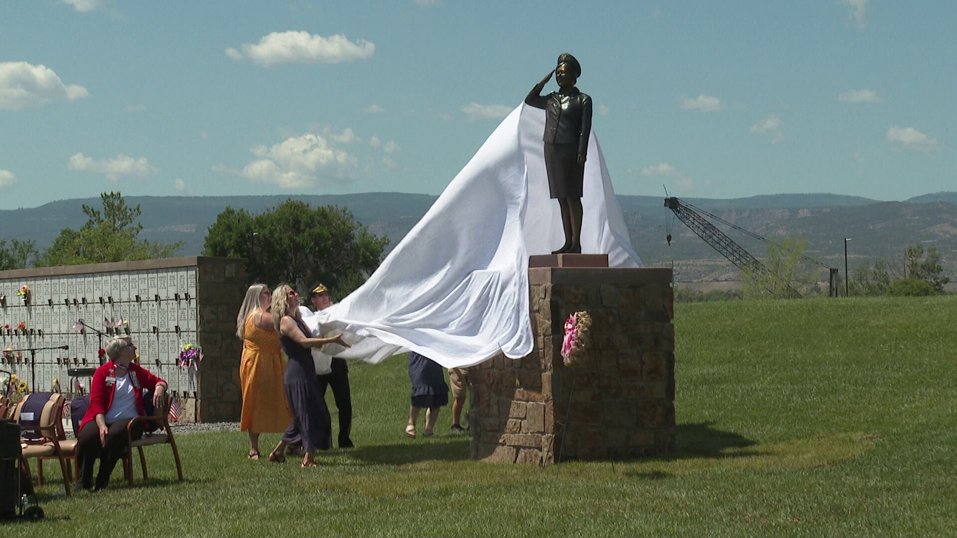 Unveiling of new statue honors women veterans