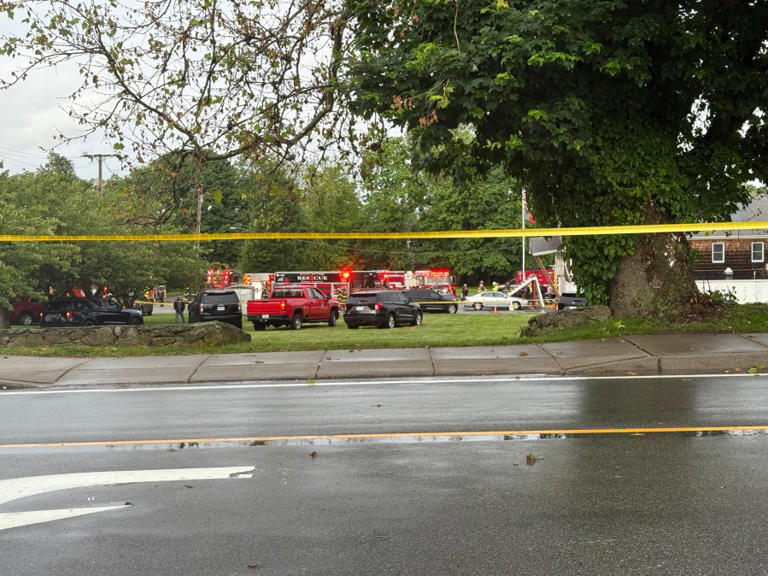 1 dead, 3 seriously injured after partial building collapse in Portsmouth