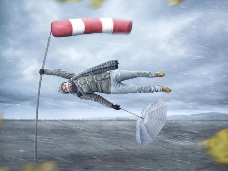 Auto sulla folla in Germania, uomo investe anche moglie e figlia ...