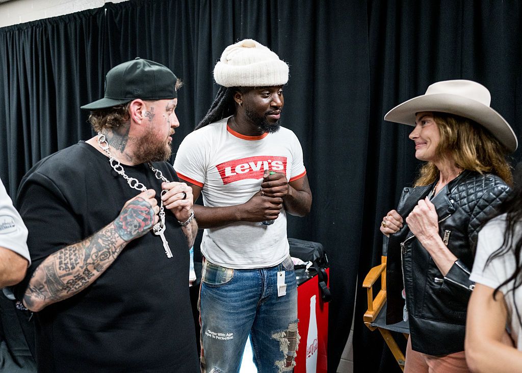 See Photos from Faith Hill's Rare Appearance at CMA Fest