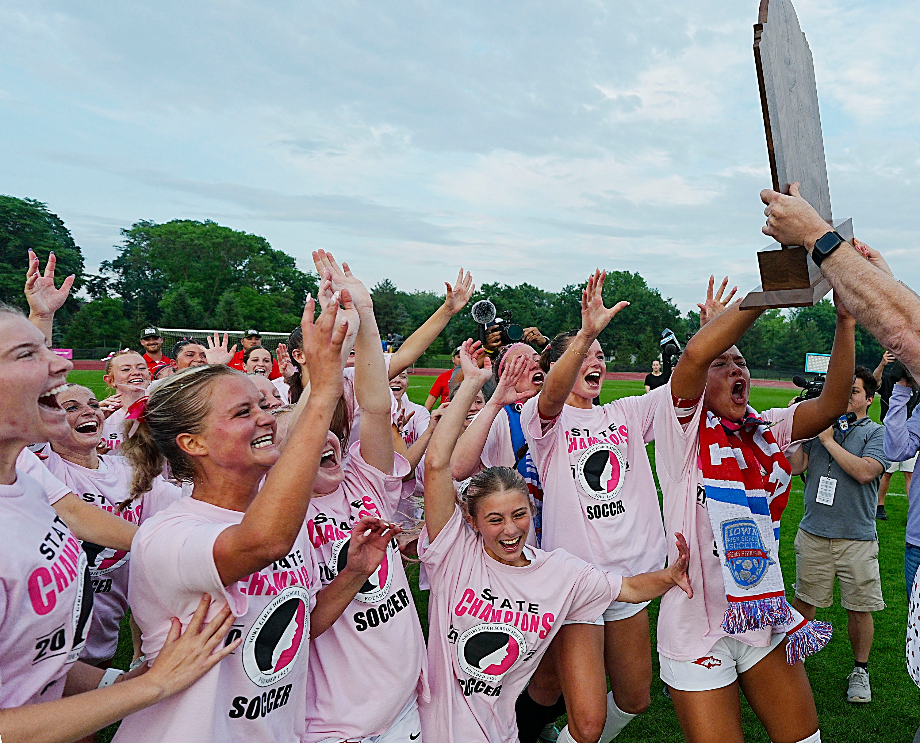 Dallas Center-Grimes beats Waverly-Shell Rock, claims 4th-straight ...