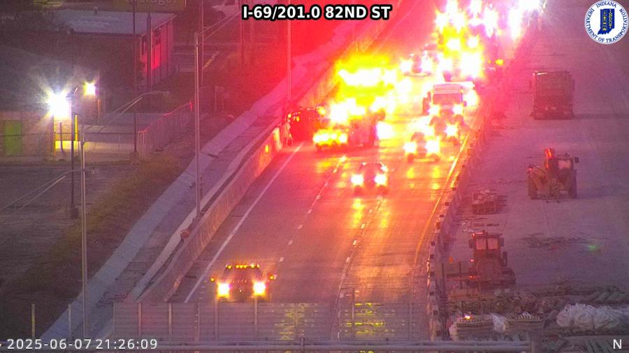 INDOT: Vehicle inverted during crash on I-69 in Indianapolis