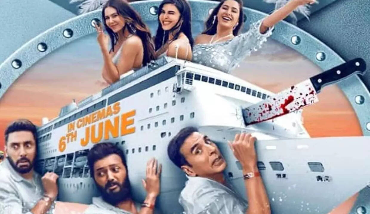 'Housefull 5’: Akshay Kumar surprises fans in theatre after bumper ...