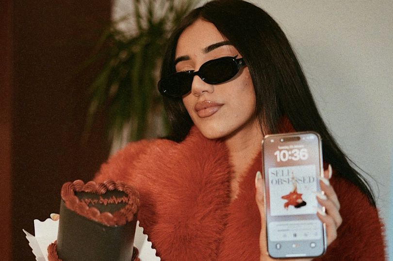 'I went from shy girl to party lover at uni and now I earn £470k a year ...