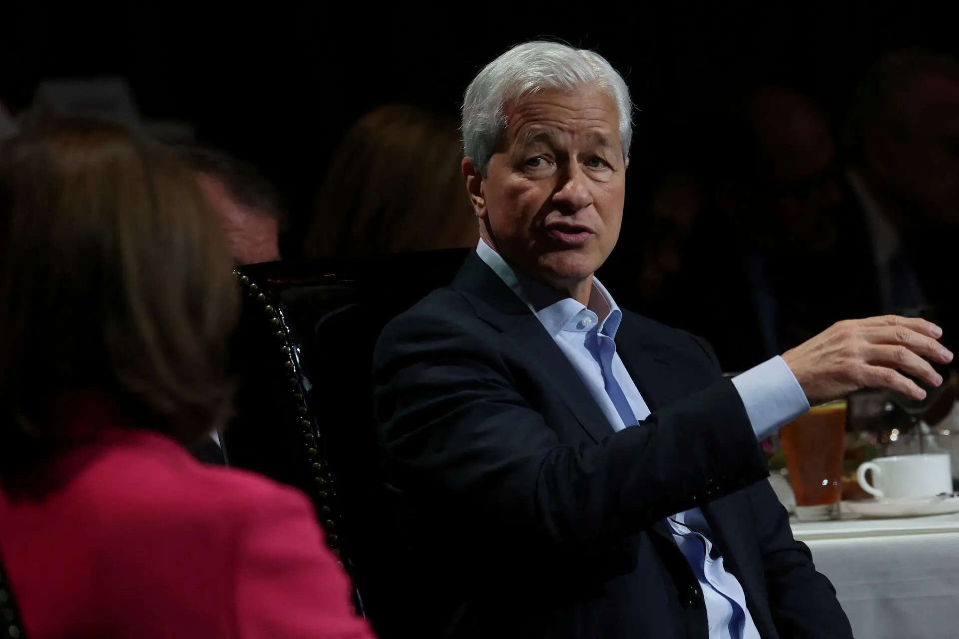JPMorgan CEO Jamie Dimon threatens to fire job-hopping analysts, says ...