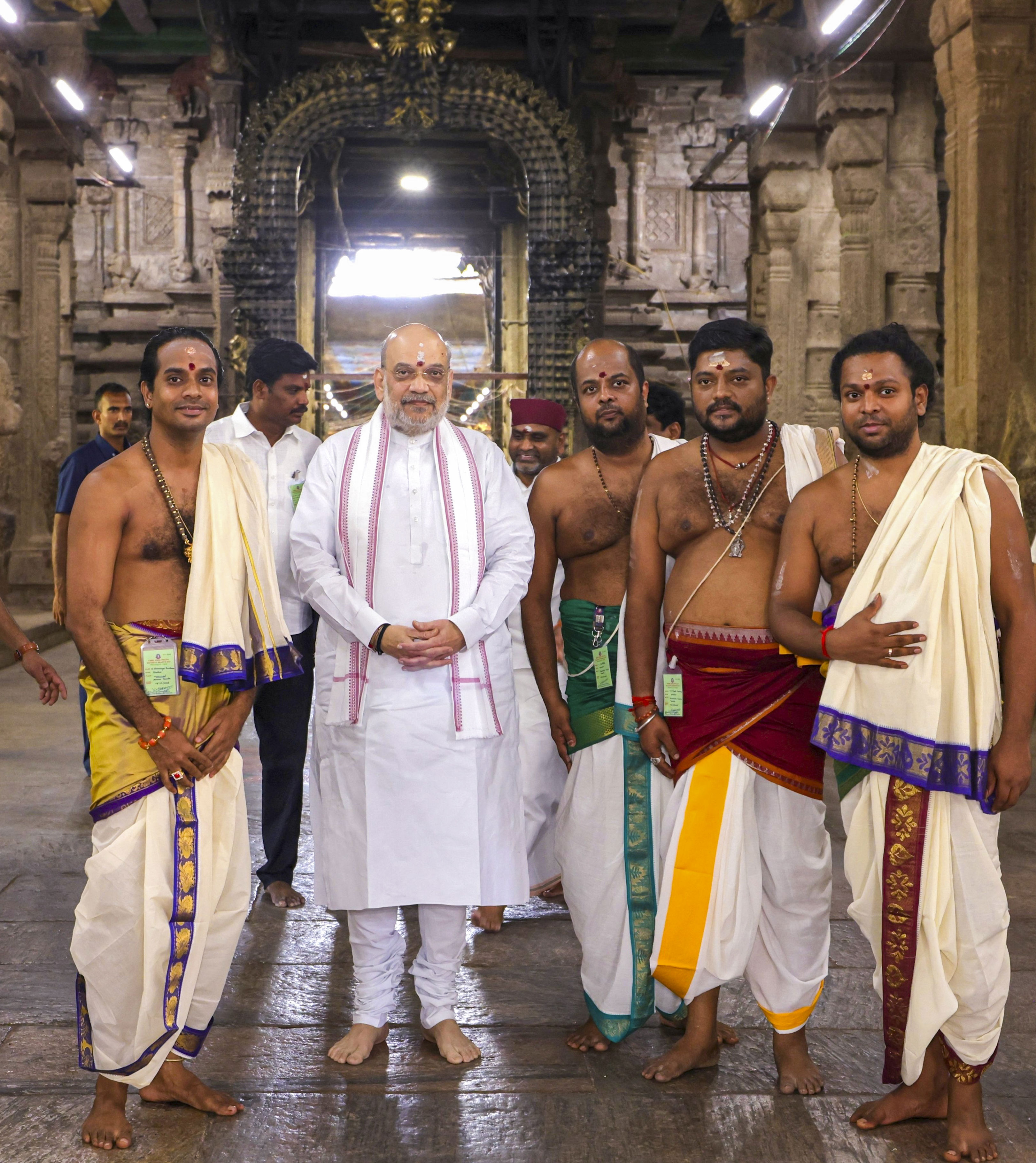 Amit Shah chairs core committee meeting of TN BJP, slams DMK govt for ...