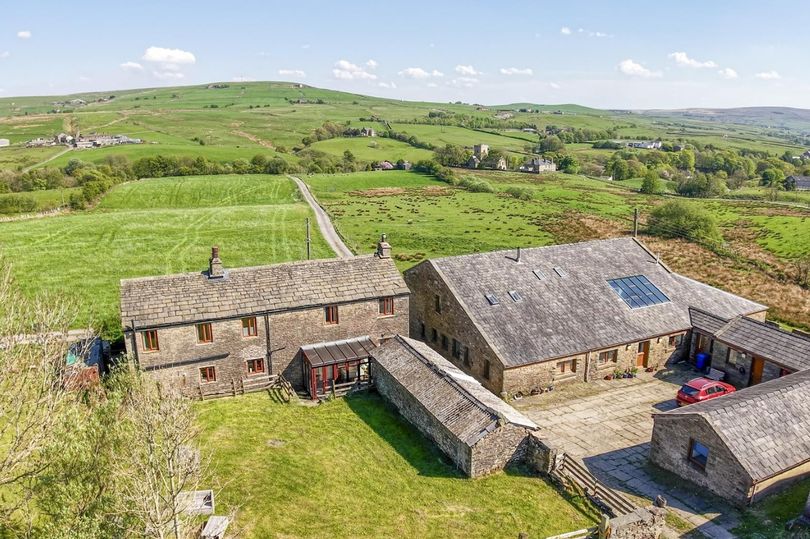 Inside 16-bed estate on outskirts of Greater Manchester with whopping ...