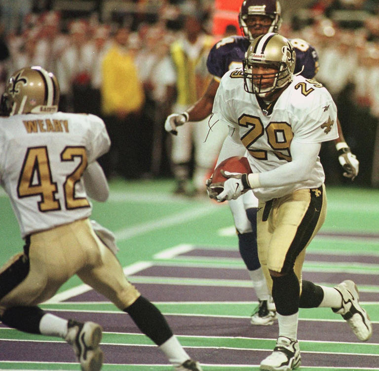 Sammy Knight's 91-yard interception return is the Saints Play of the Day