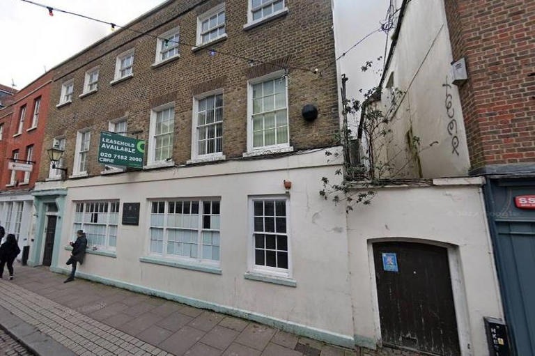 Historic house on a Kent high street gets permission for conversion ...