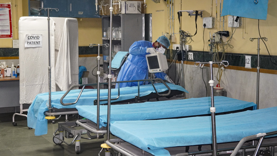 Covid-19 comeback: Here's why coronavirus is spreading again and new symptoms you should watch ...