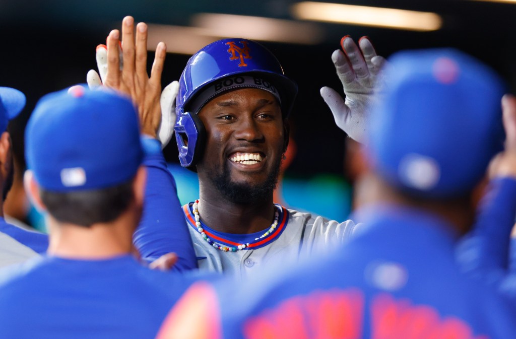 Rookie Ronny Mauricio belts long homer as Mets rip lowly Rockies