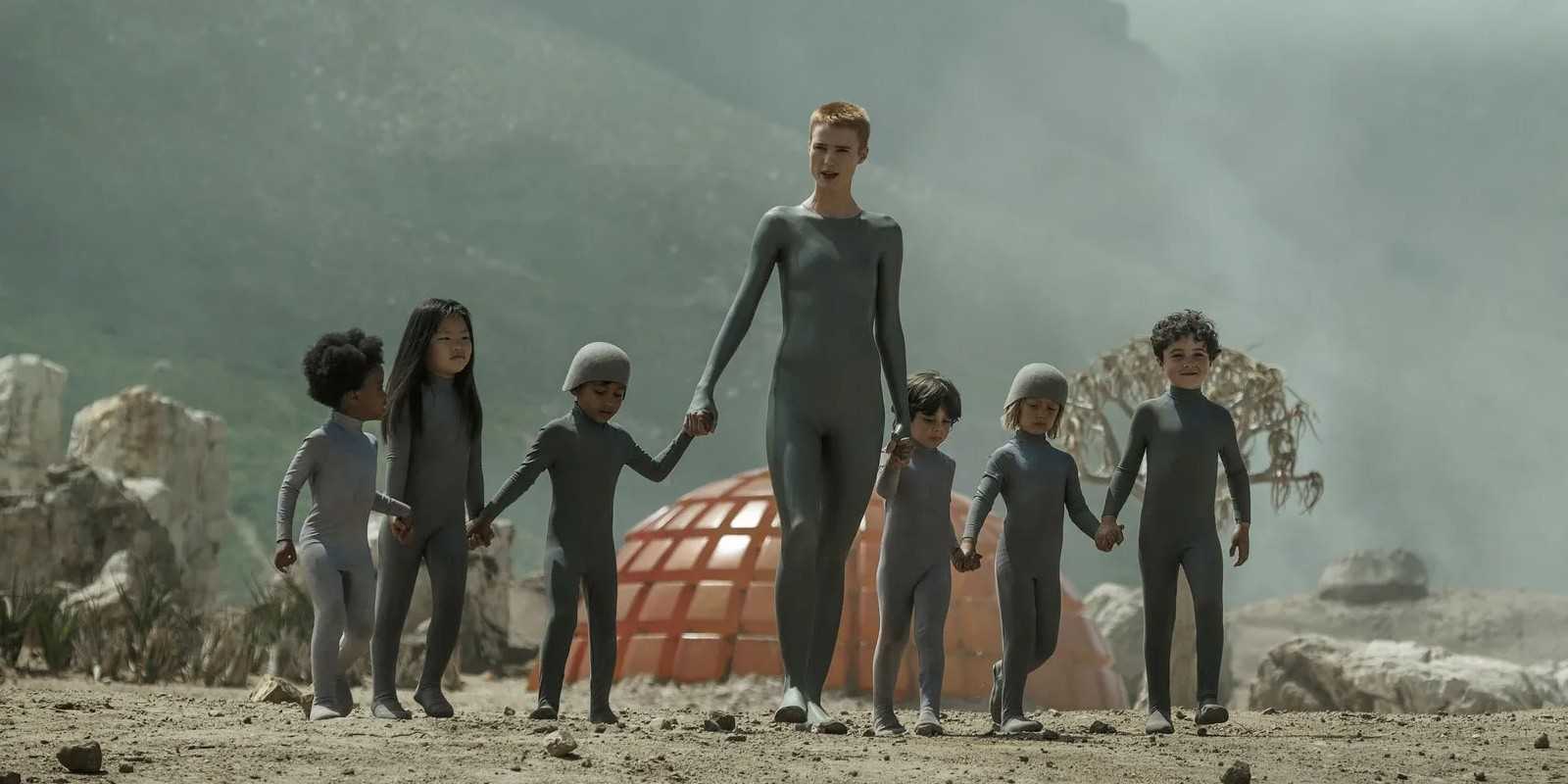 Ridley Scott's Raised By Wolves Should've Been The Next Blade Runner