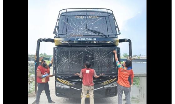 Bus Milik PO Aerobus Ambyar Kaca Ditimpuk Batu, Dulu Pernah Lapor Tapi ...
