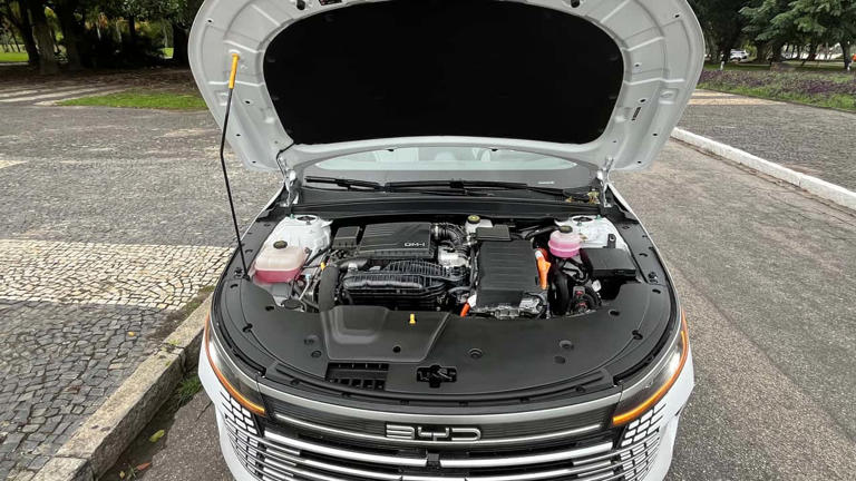 Avaliação BYD King GS: viagem de 367 km termina com um consumo ...