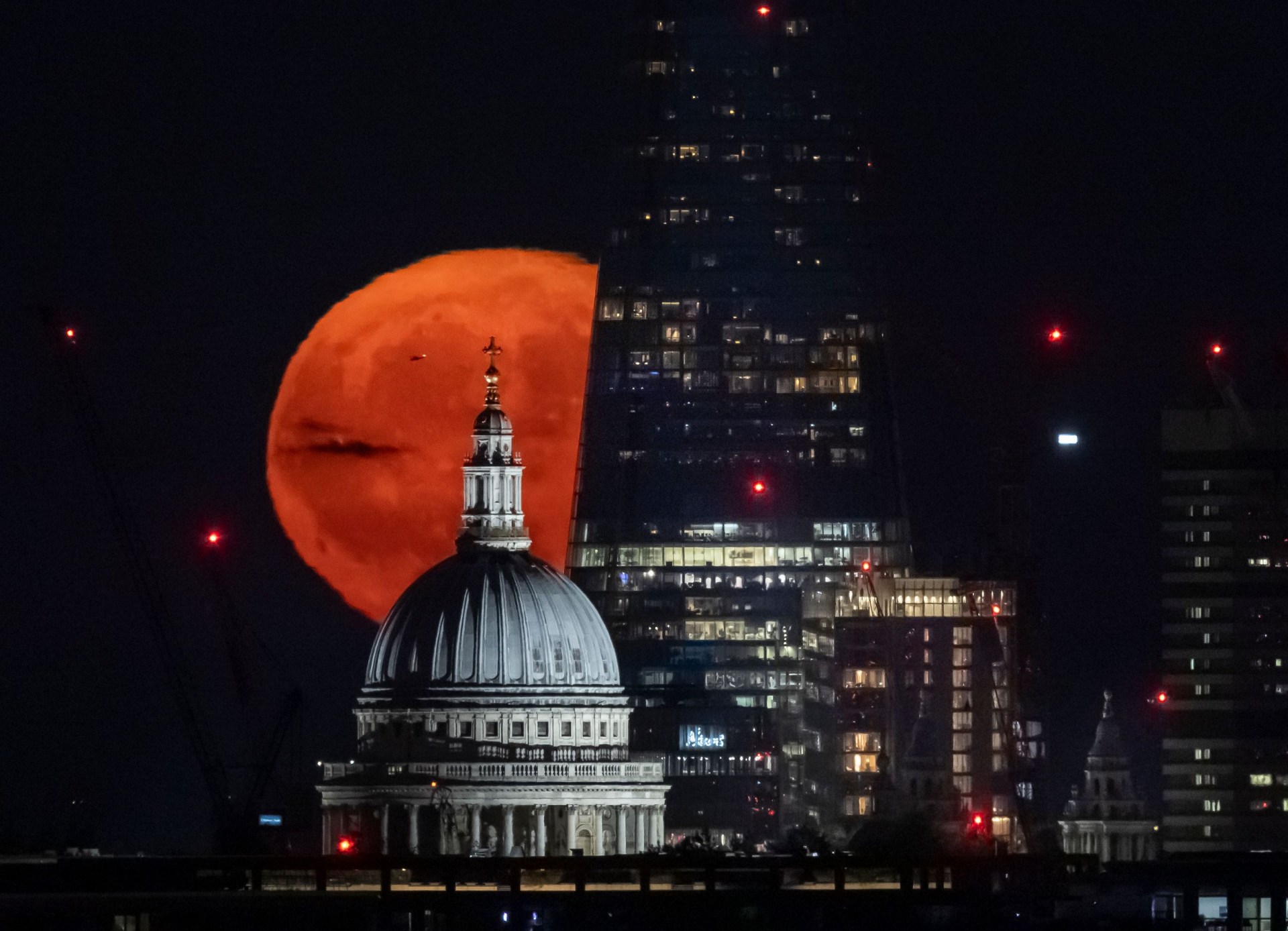 What is a Strawberry Moon? Best time and how to see full moon in the UK