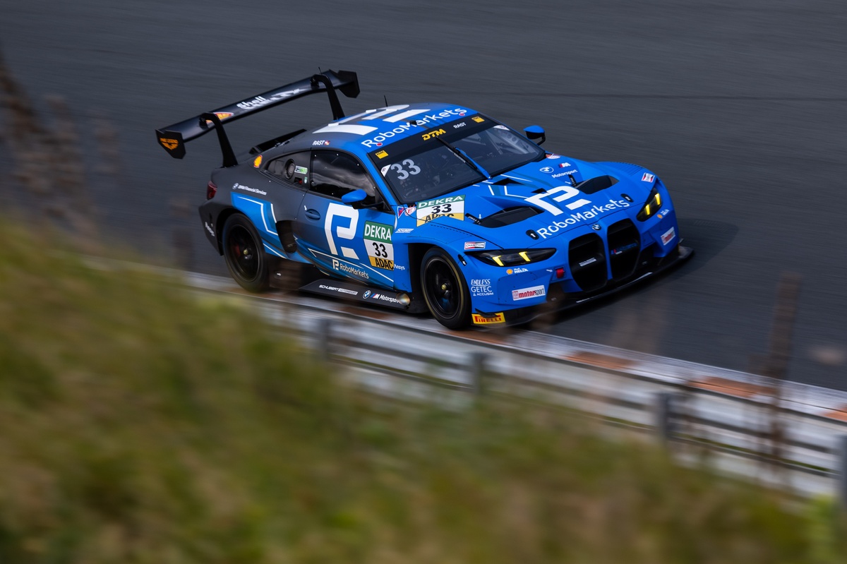 DTM Zandvoort: Rast takes lights-to-flag victory