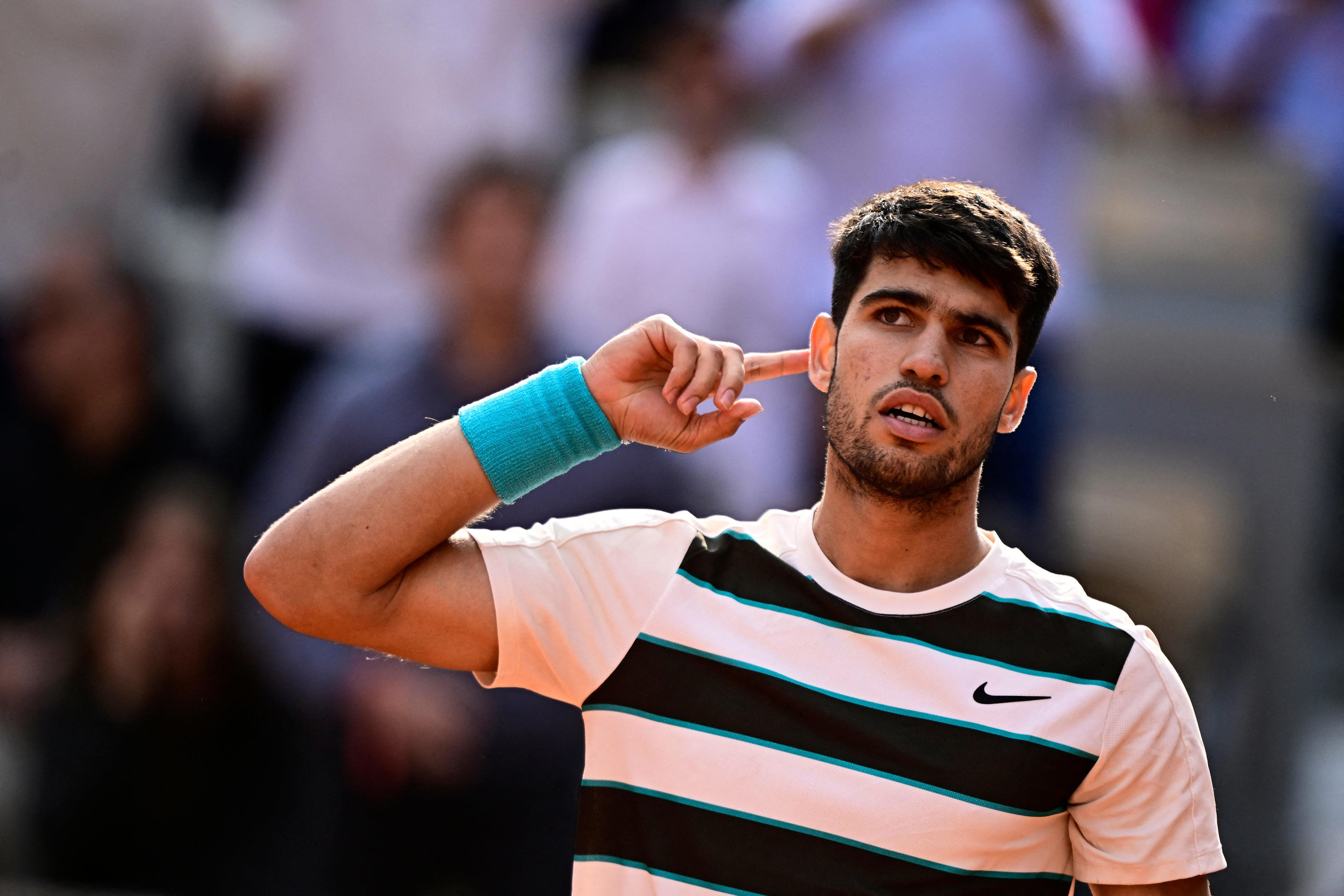 Carlos Alcaraz wins epic French Open, outlasts Jannik Sinner in 5 sets ...