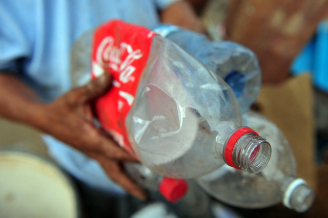 Coca-Cola announces game-changing new program that could bring cash ...