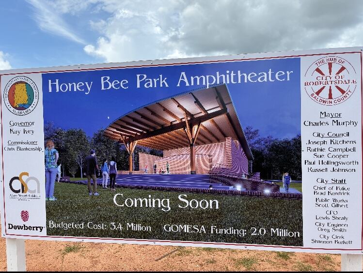 Gov. Ivey announces grant for amphitheater in Robertsdale