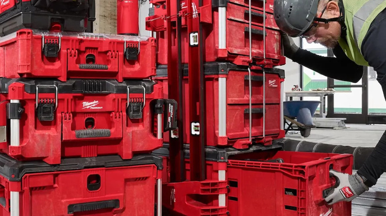 Milwaukee Packout Vs. Klein Modbox Rolling Drawer: How Do They Compare?