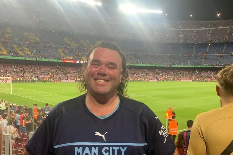 Tributes pour in as unmistakable face on the terraces 'Mr Manchester ...