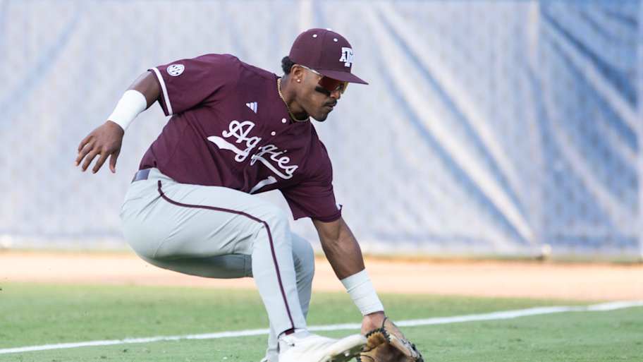 Texas A&M Aggies Outfielder Enters Transfer Portal