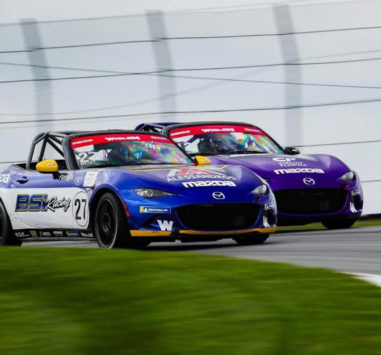 Helio Meza consigue podio y un Top 10 en la cuarta fecha de Mazda Cup