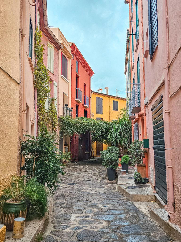 These French Towns Are Bursting With Color—And They’re Truly Stunning ...