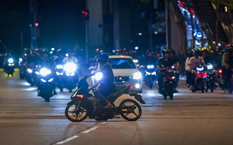 Man accused of helping hold illegal race at Klang highway acquitted