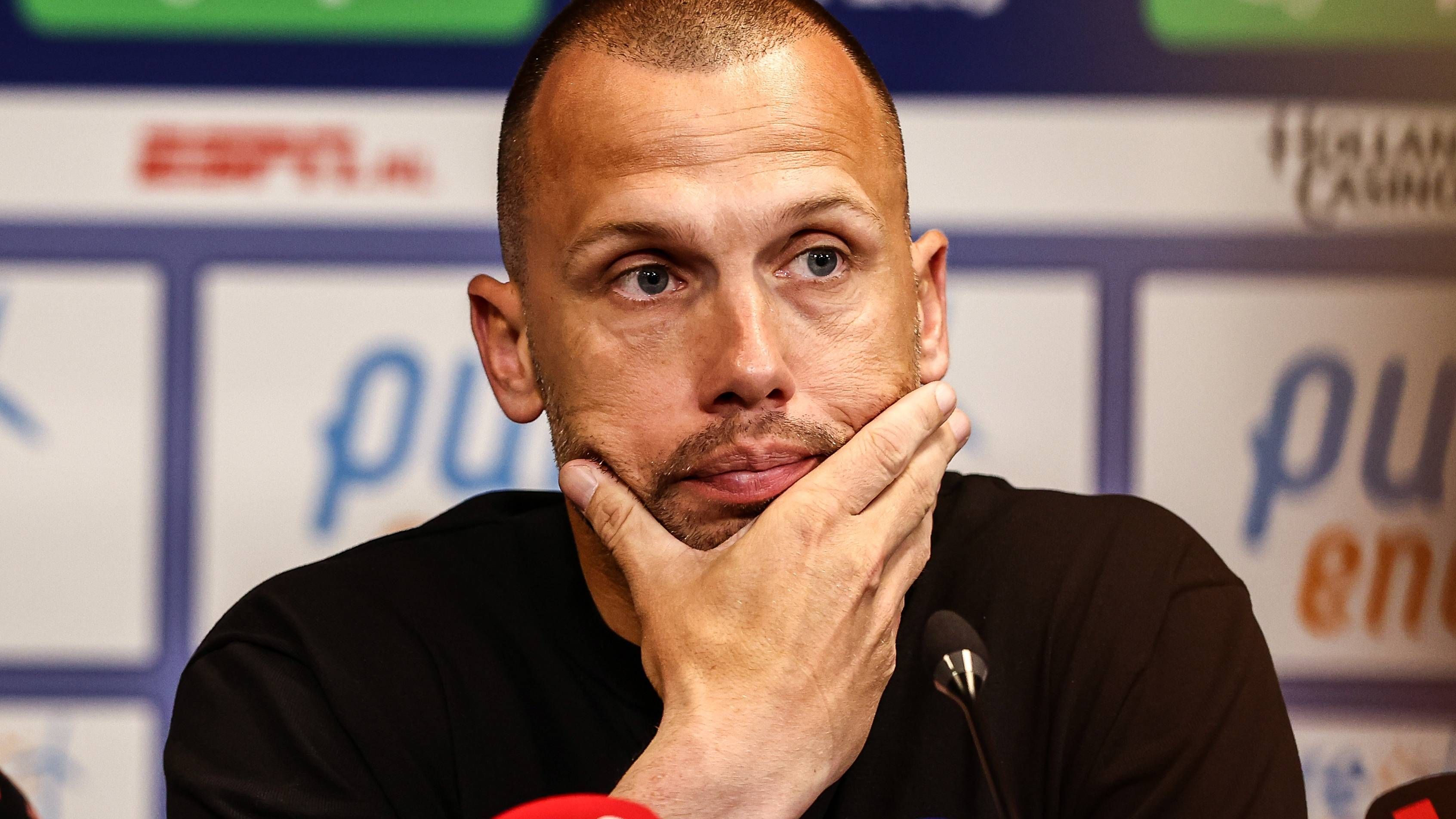 Ajax is concreet: John Heitinga wil speler van Liverpool meenemen naar ...